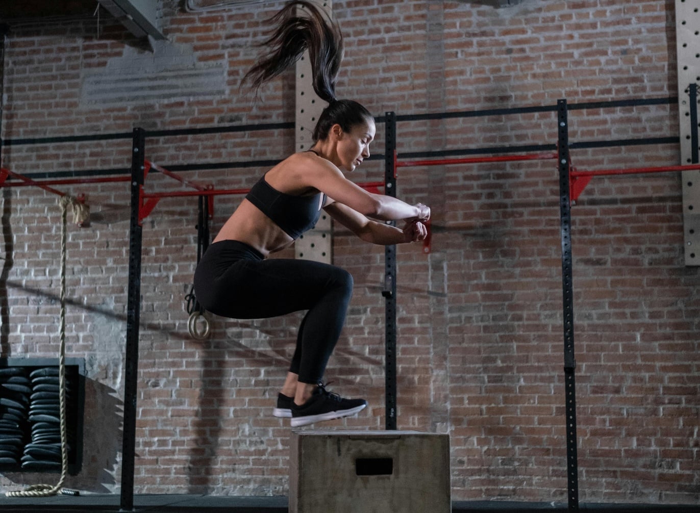 Best CrossFit WODs for Beginners to Build Strength & Confidence